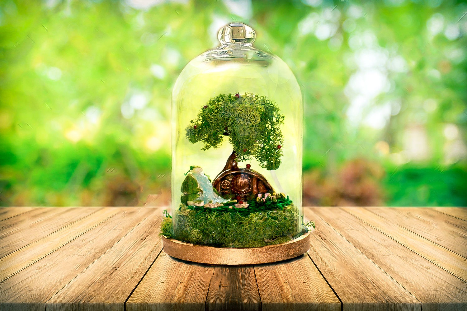 Hobbit House terrarium | Moss terrarium | RishStudio – mossartbyrishstudio