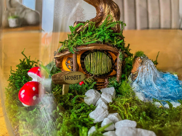 D.I.Y Terrarium, Moss Terrarium, Hobbit House Terrarium | Rishstudio ...